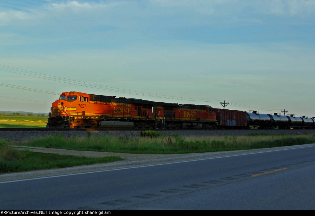 BNSF 7657 Sits crewless on a oil can.